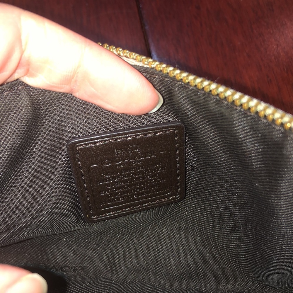 Coach Metallic Shiny Gold Pebbled Leather Wristlet Wa… - Gem